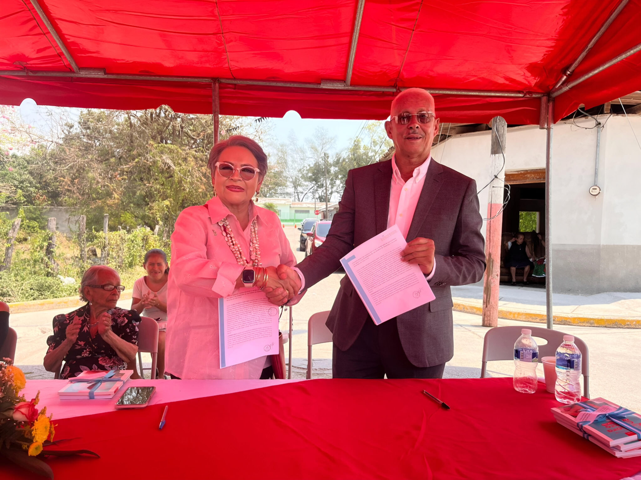 SECAPPH inaugura tres Casas de la Cultura en La Paz